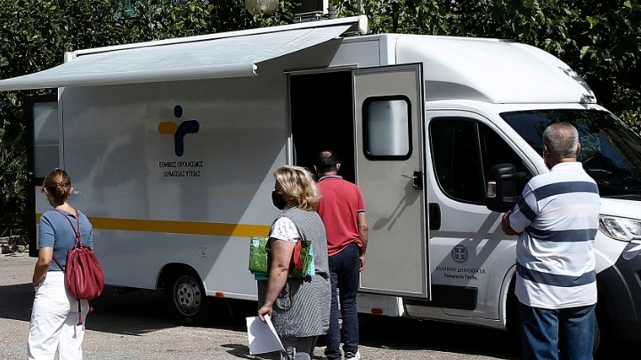 «Στον αέρα και απλήρωτοι οι εργαζόμενοι στις Κινητές Ομάδες Υγείας του ...