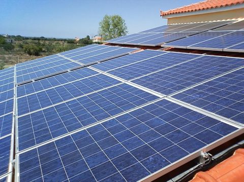 Φωτοβολταϊκά στη Στέγη: Αυτό θα είναι το ύψος της χρηματοδότησης ...